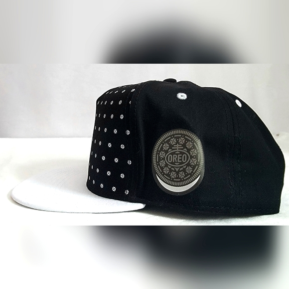 Oreo | Accessories | Copy New Black And White Oreo Cookie Snapback ...